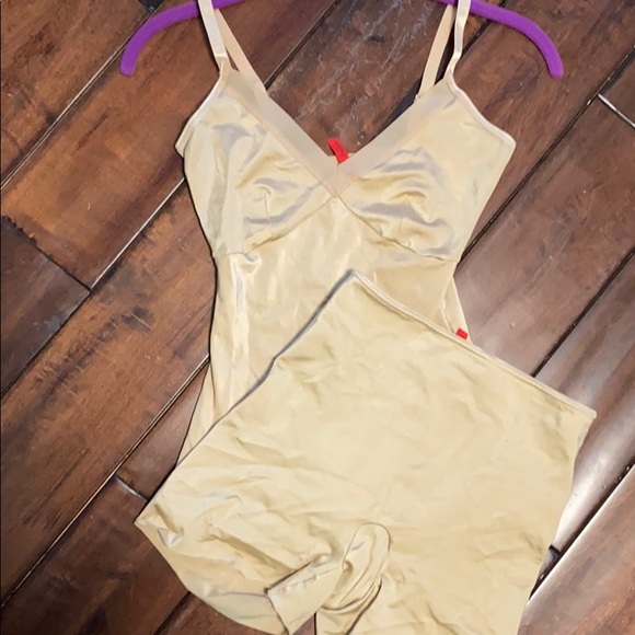 SPANX | Intimates & Sleepwear | 2 Piece Spanx Set S | Poshmark
